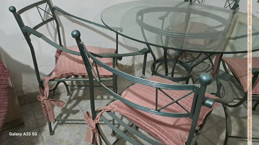 Juego de Comedor, de hierro, Nuevo . Completo